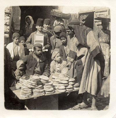 MIDEASTIMAGE :: View Image 'Damascus Bread Seller in 1910'
